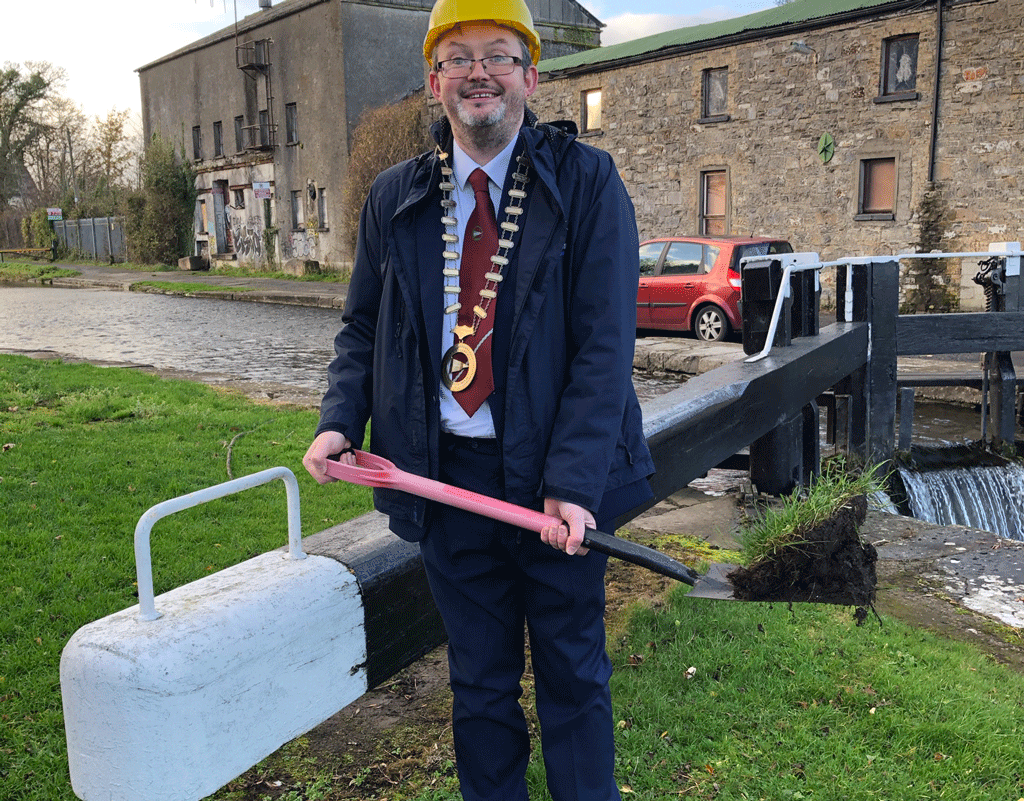 IWAI and RNLI mark new marine partnership | Towpath Talk