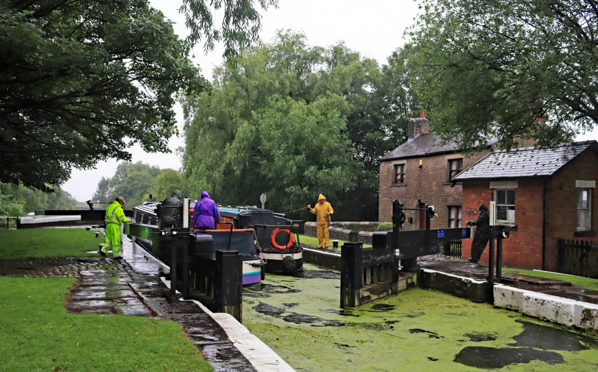 Wet weather as Wigan Flight reopens | Towpath Talk