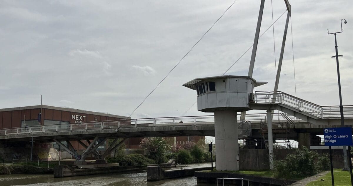 Gloucester bridge reopens to tall ships | Towpath Talk