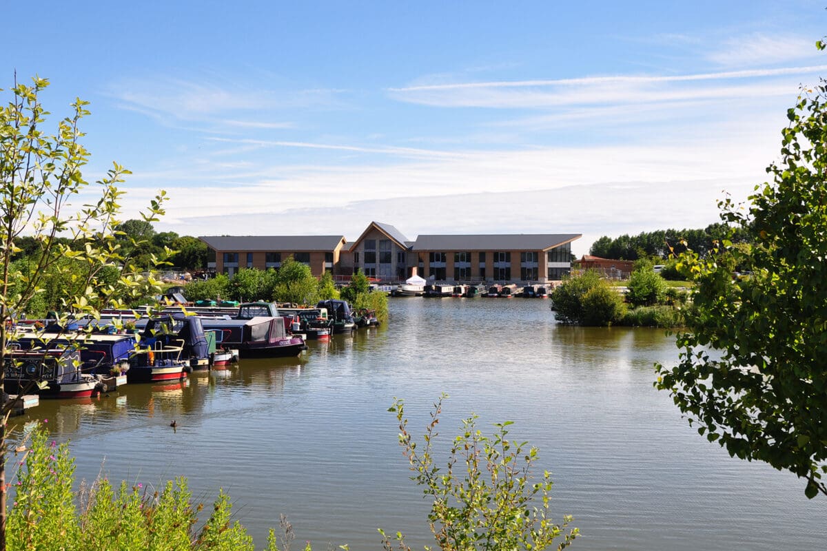 Derby Bustler Market makes Mercia Marina home for event | Towpath Talk